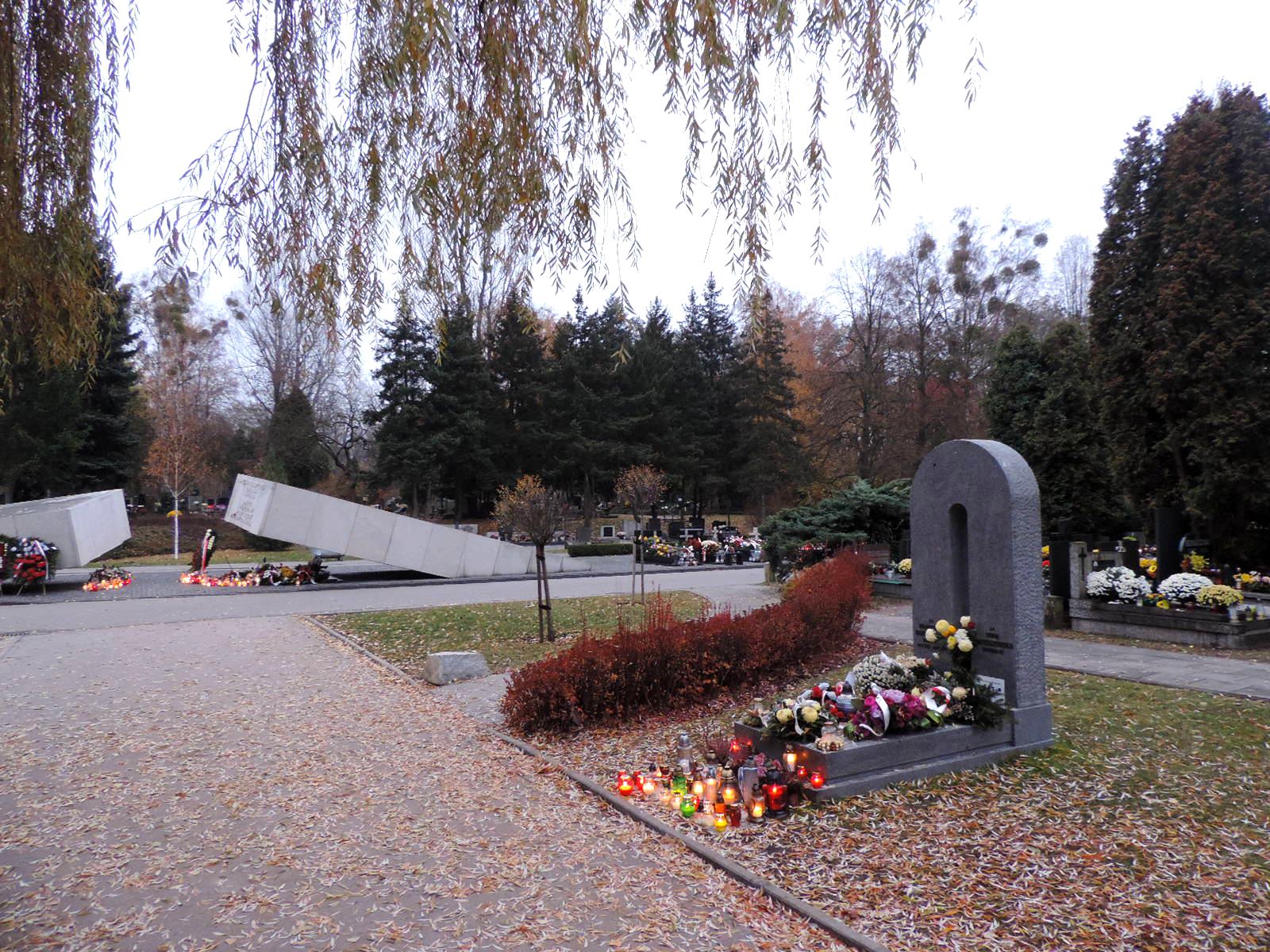 The Tomb of Władysław Bartoszewski - Warsaw