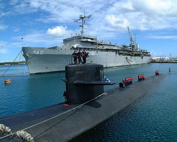 USS Frank Cable (AS-40)