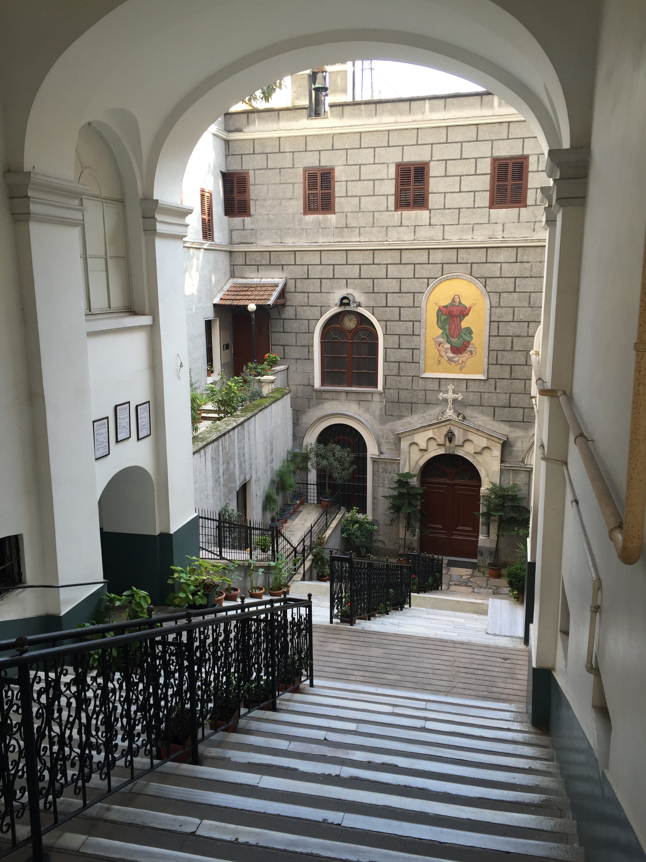 Santa Maria Katolik Kilisesi - İstanbul Büyükşehir Belediyesi
