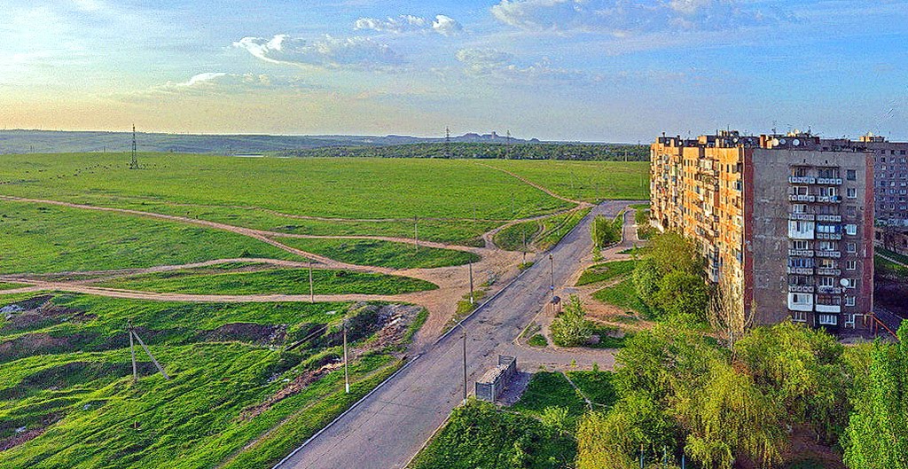 15th Microdistrict Hirnyk ('Coalminer') - Yenakiieve