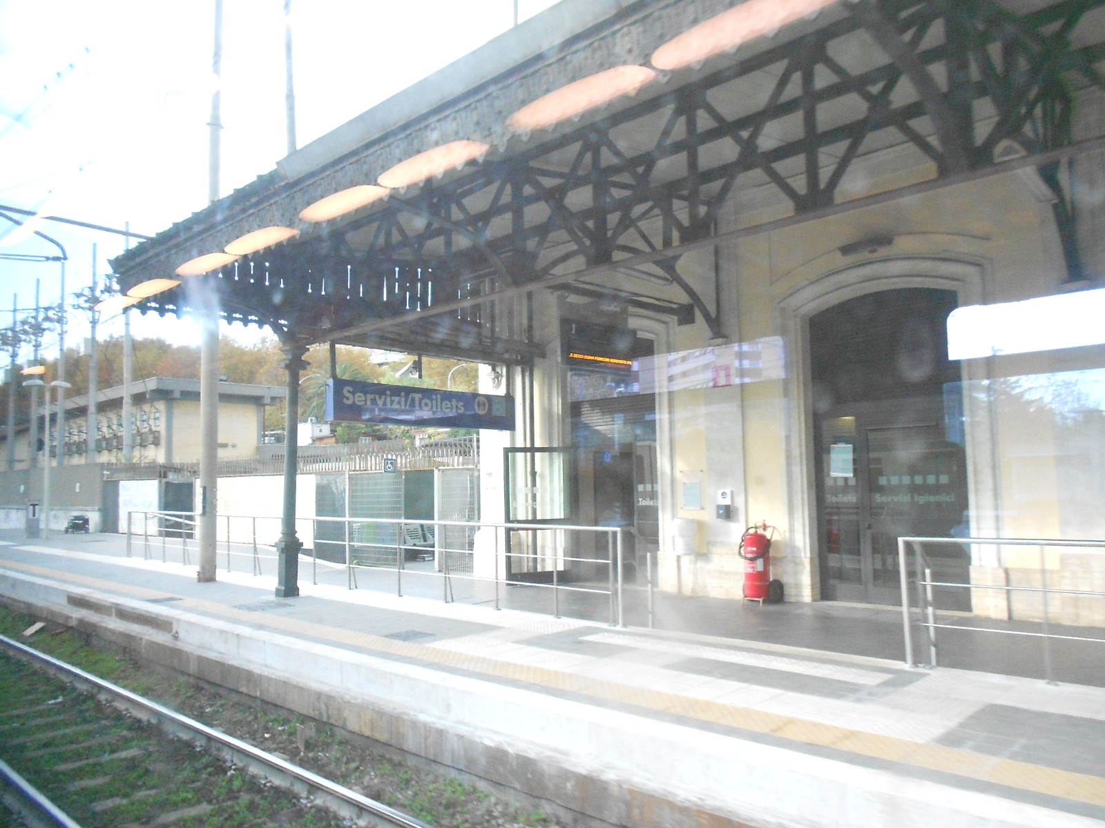 Stazione ferroviaria di Roma Trastevere - Roma | metropolitana