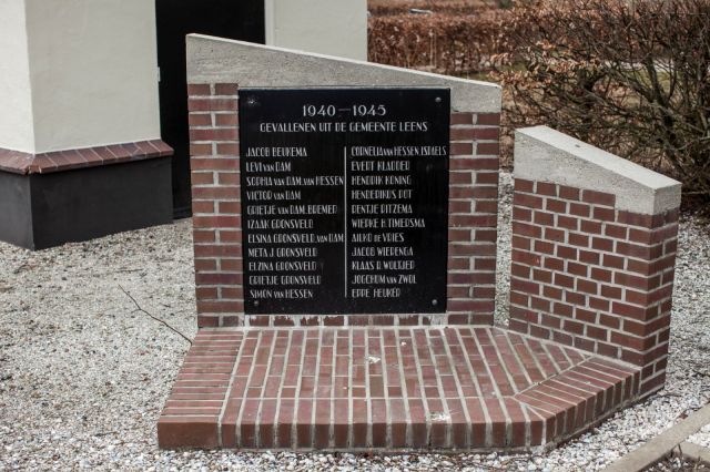 Monument WOII - Leens