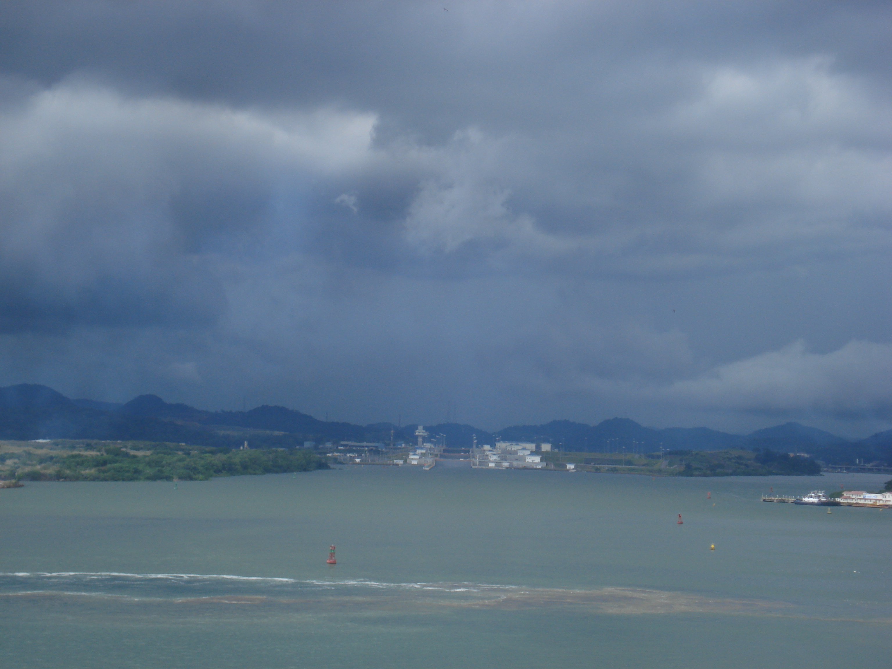 Panama Canal - Cocolí Locks