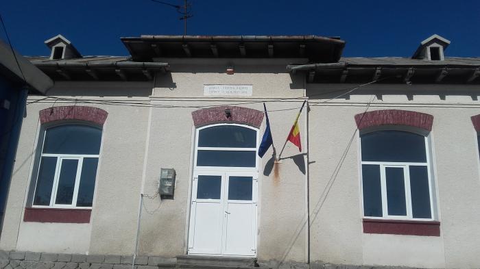 Scoala Gimnaziala - Caciulesti