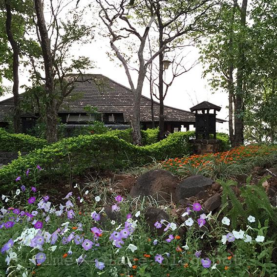 Popa Mountain Resort