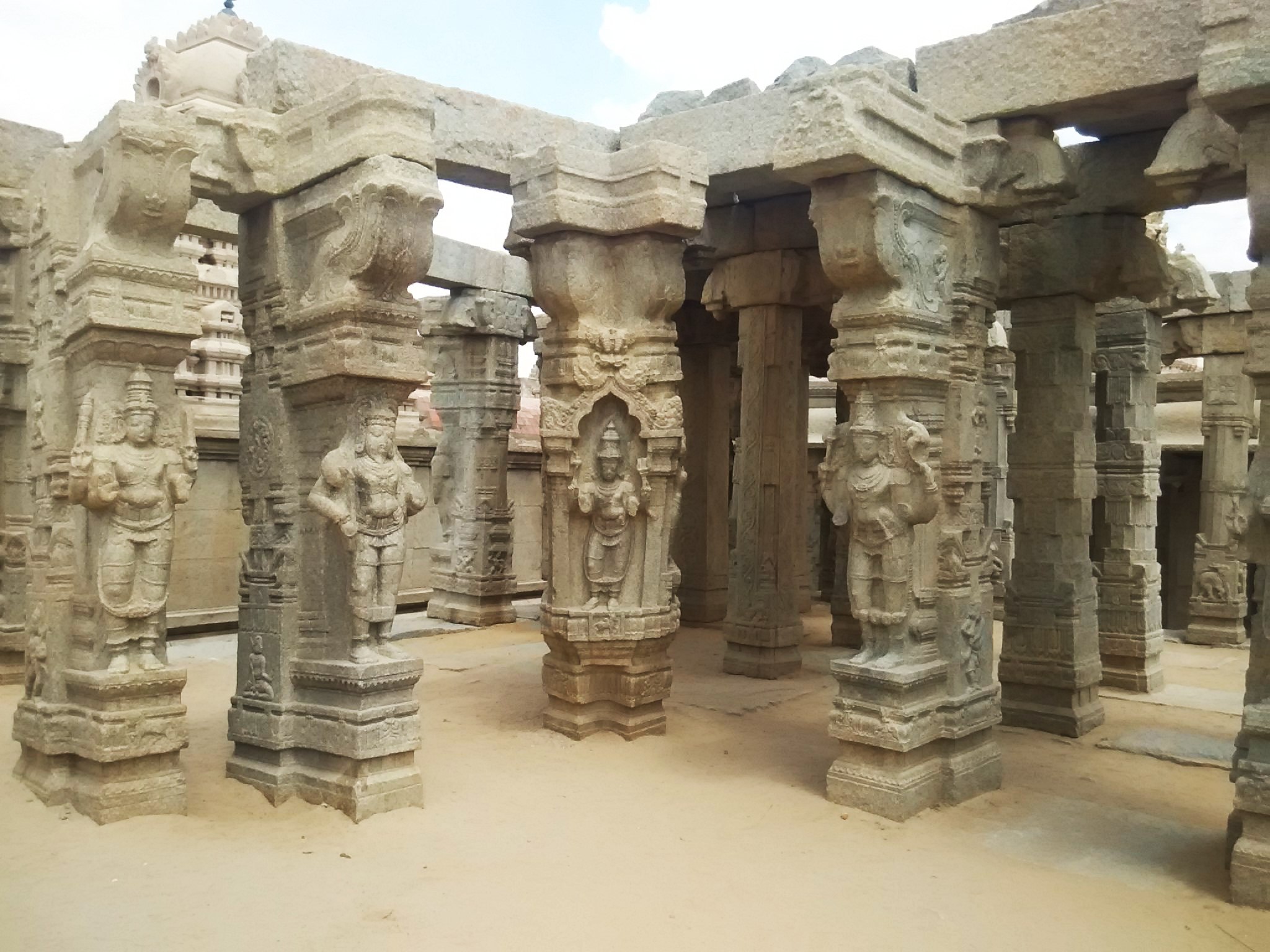 Lepakshi Veerabhadra Temple - Lepakshi | place with historical ...