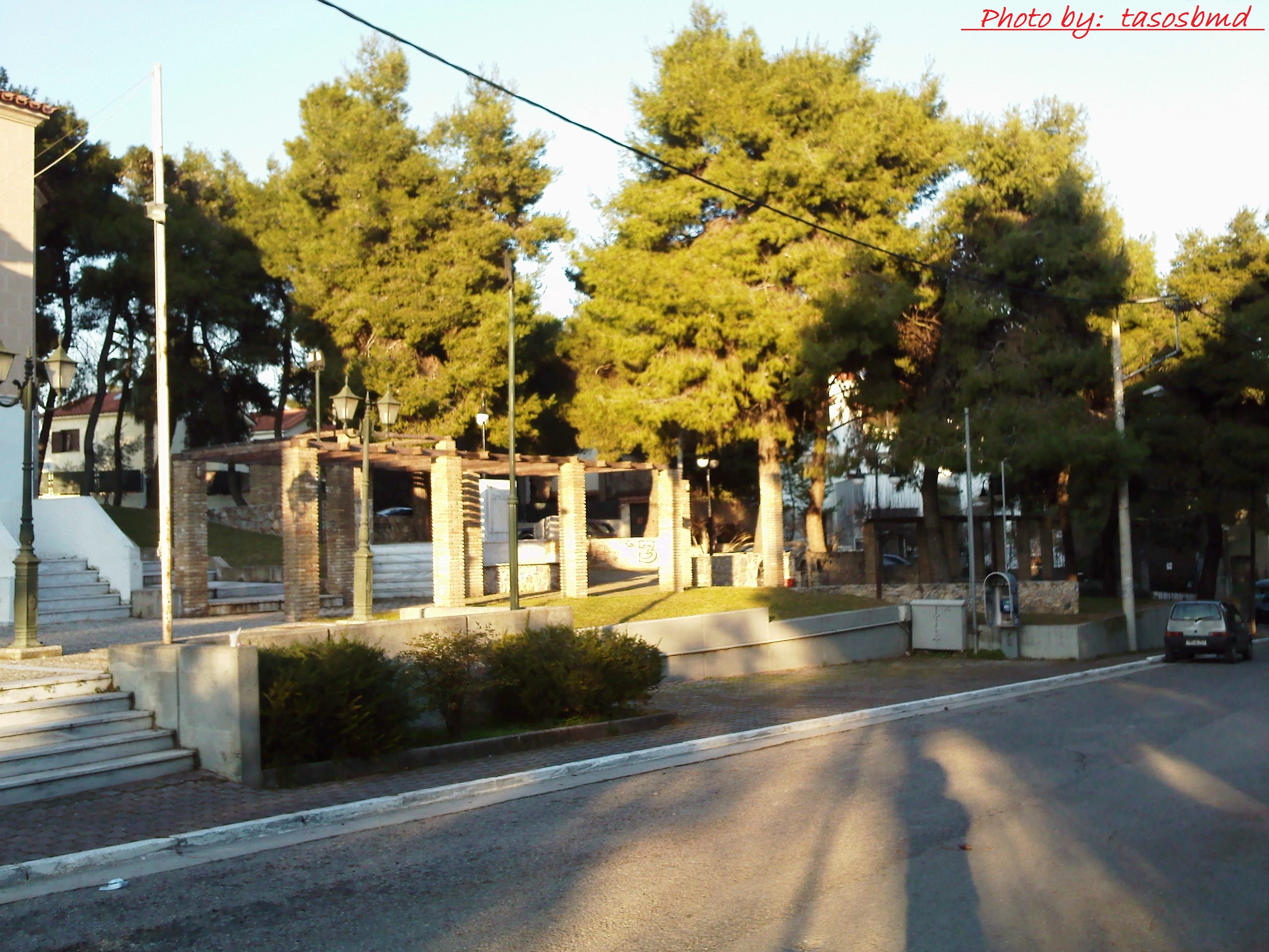 Ιερός Ναός Αγίου Δημητρίου Δροσιάς - Δροσιά