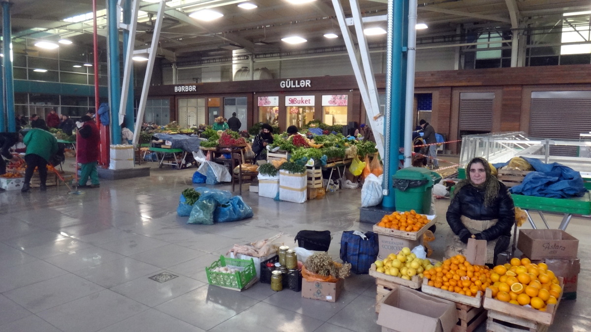 Green Market (Yashyl market) - Baku