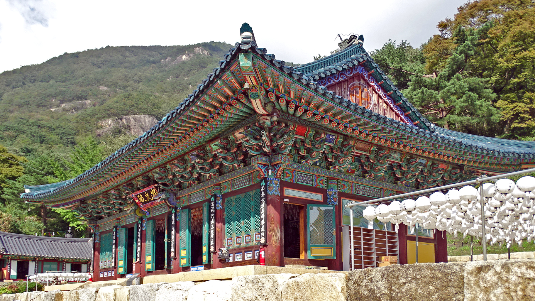 Samhwasa Jeokwangjeon - Donghae City | place of worship