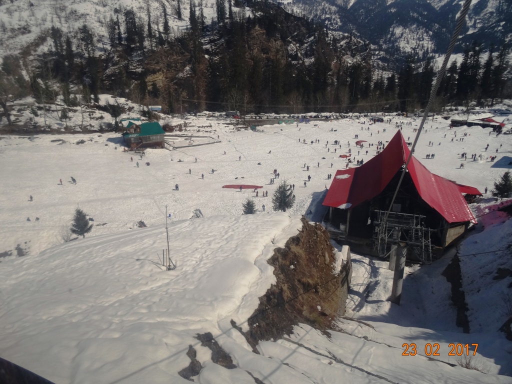 Solang Ropeway and Ski Centre