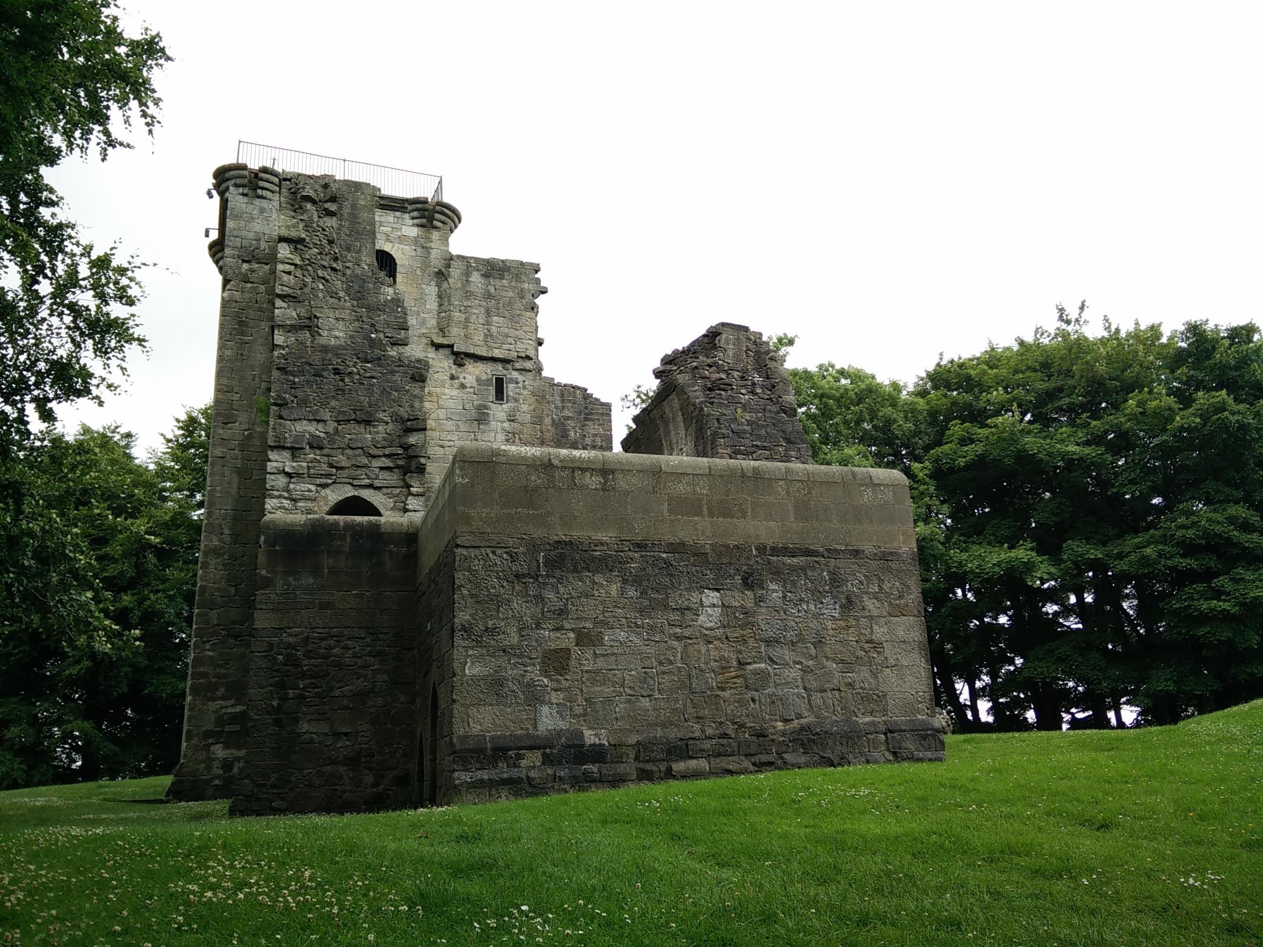 Crookston Castle - Glasgow