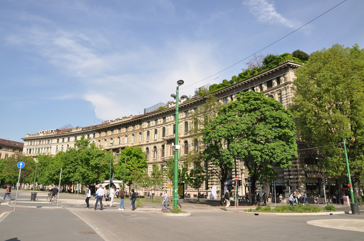 Piazza Castello - Milano