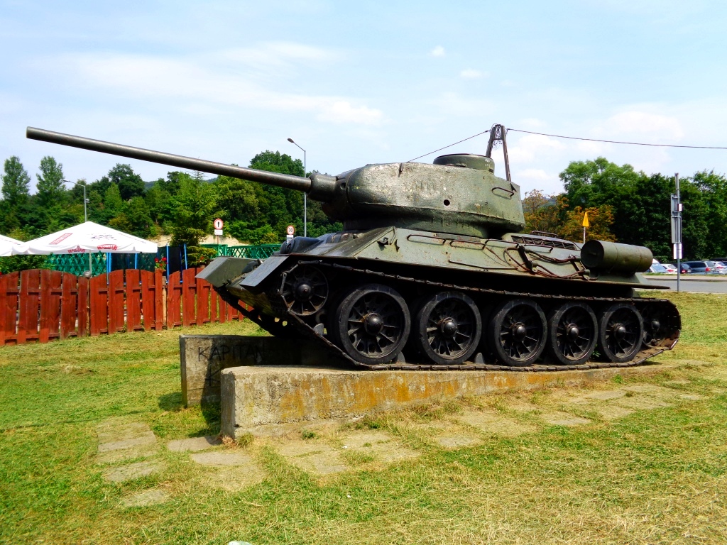 T-34-85 - Санок | tank on display (en)