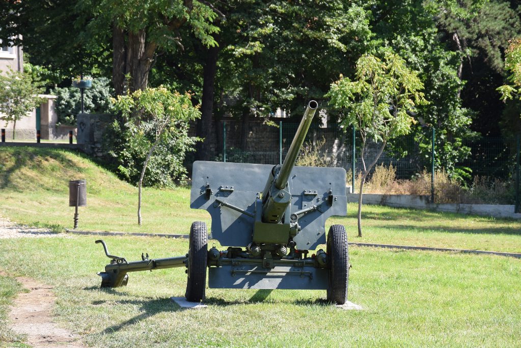 57 mm anti-tank gun M1943 (ZiS-2) Display - Stara Zagora