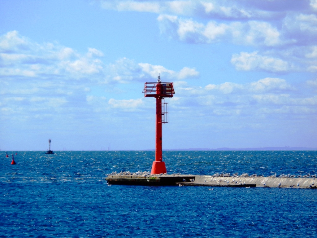 Red port entrance light