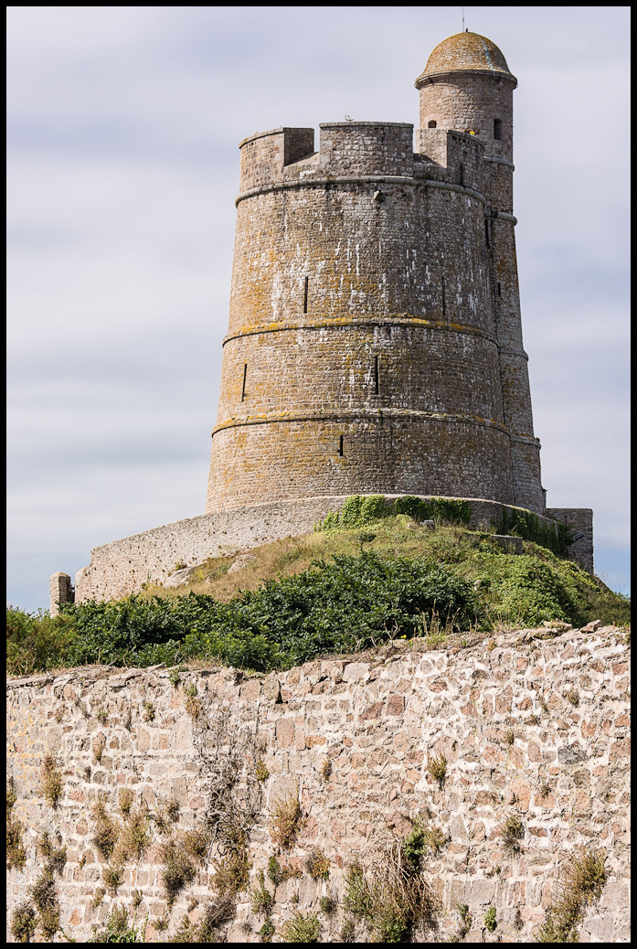 Saint-Vaast-la-Hougue Watchtower