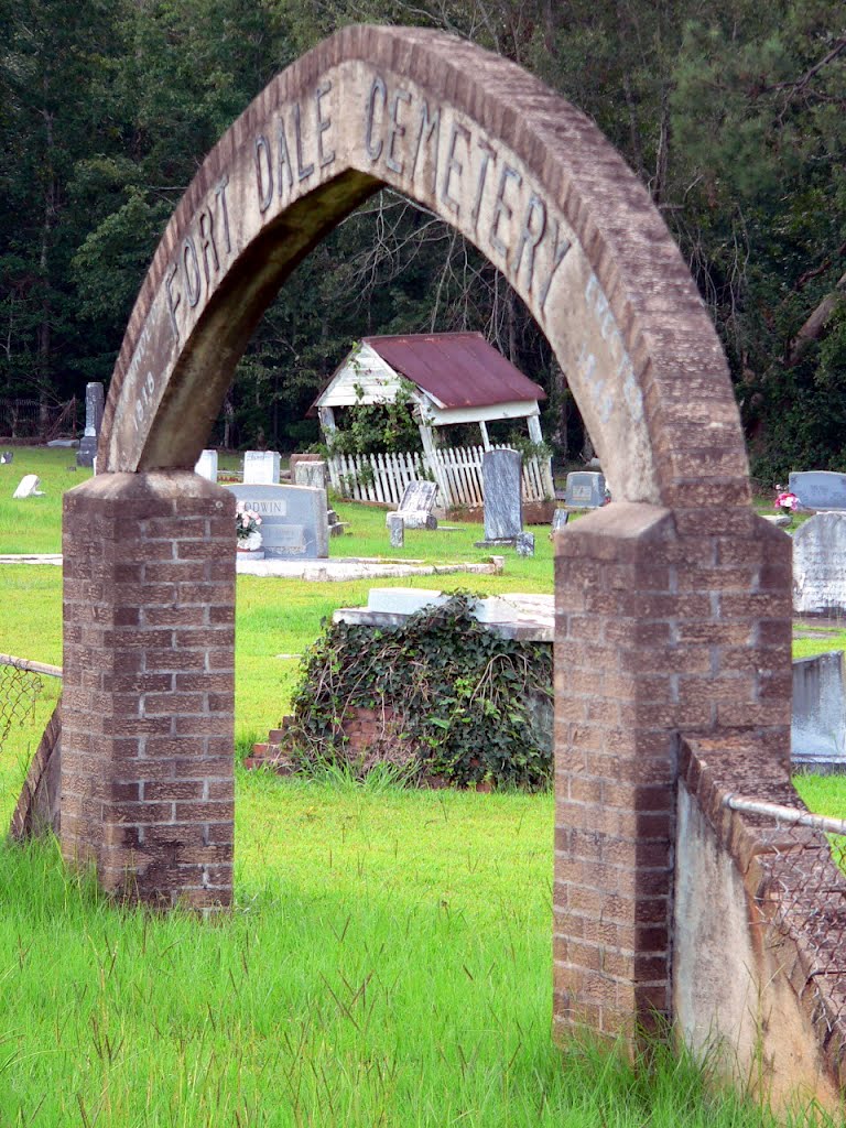 Fort Dale Cemetery