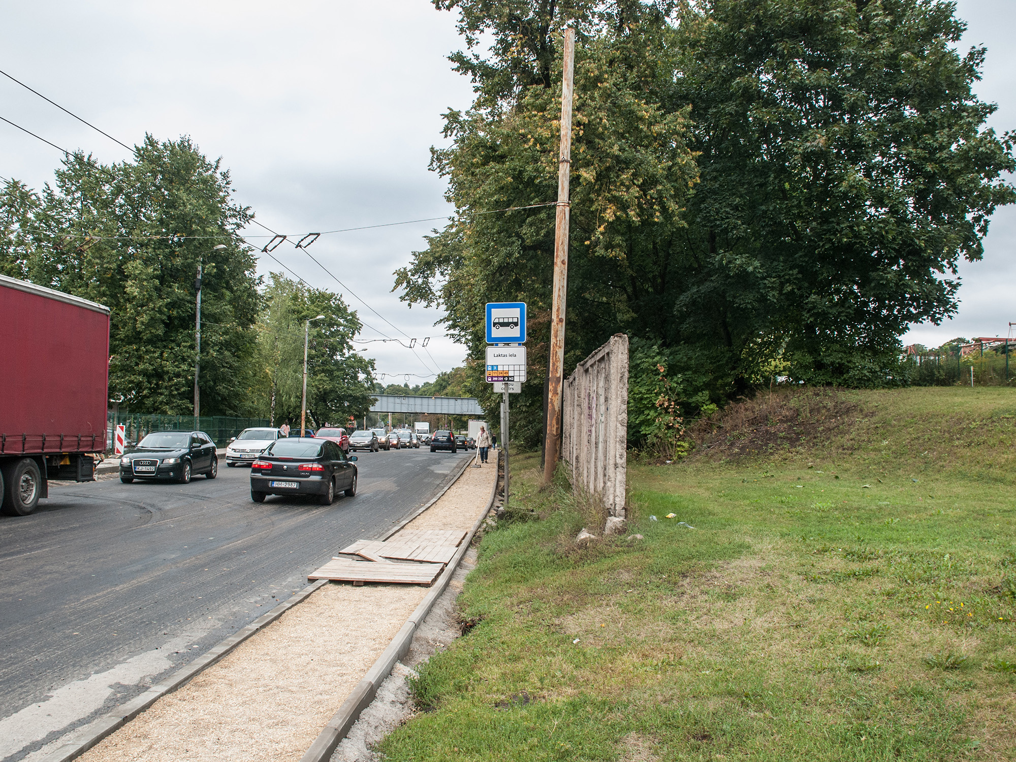 Bus/ Trolleybus stop "Laktas iela" - Riga