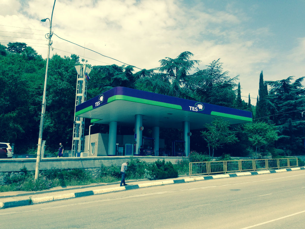 TES Gas Station