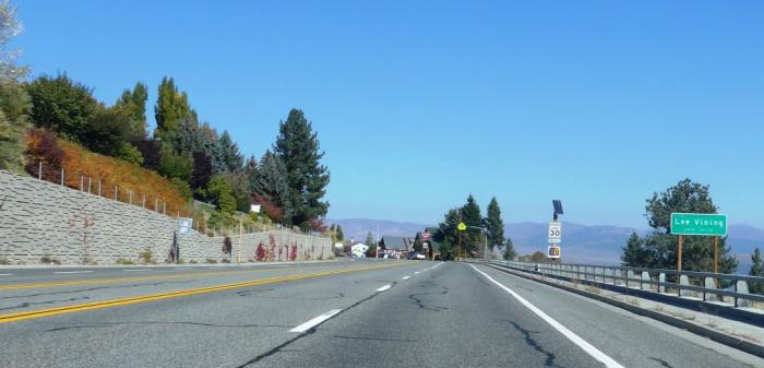 Lee Vining, California | town, place with historical importance, CDP ...