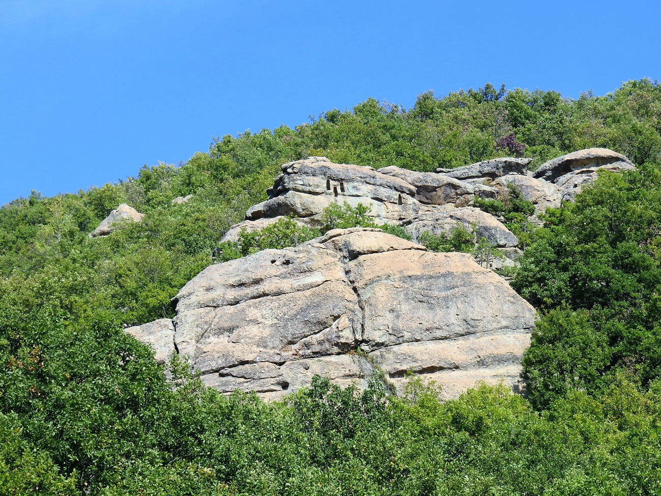 Megalithic Complex of Caves, Trapezoidal Niches and Rock Paintings