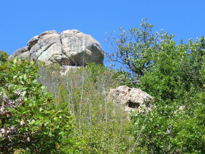 Megalithic Complex of Caves, Trapezoidal Niches and Rock Paintings