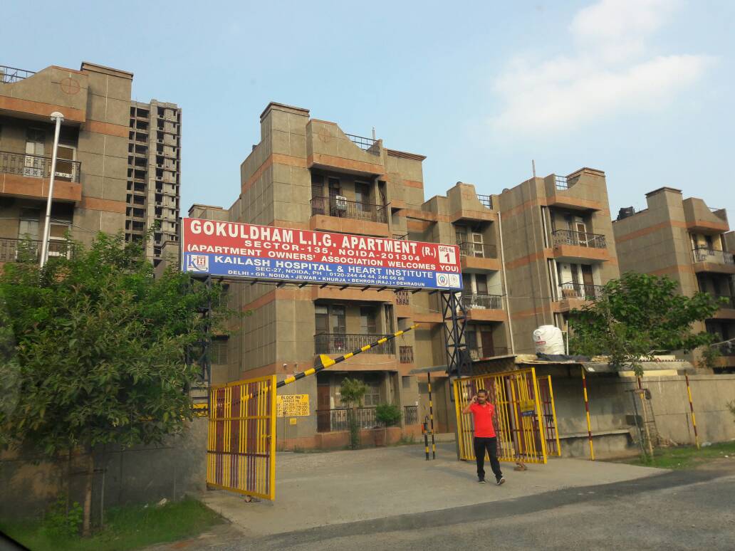 Noida LIG Flats 4 Story - Noida