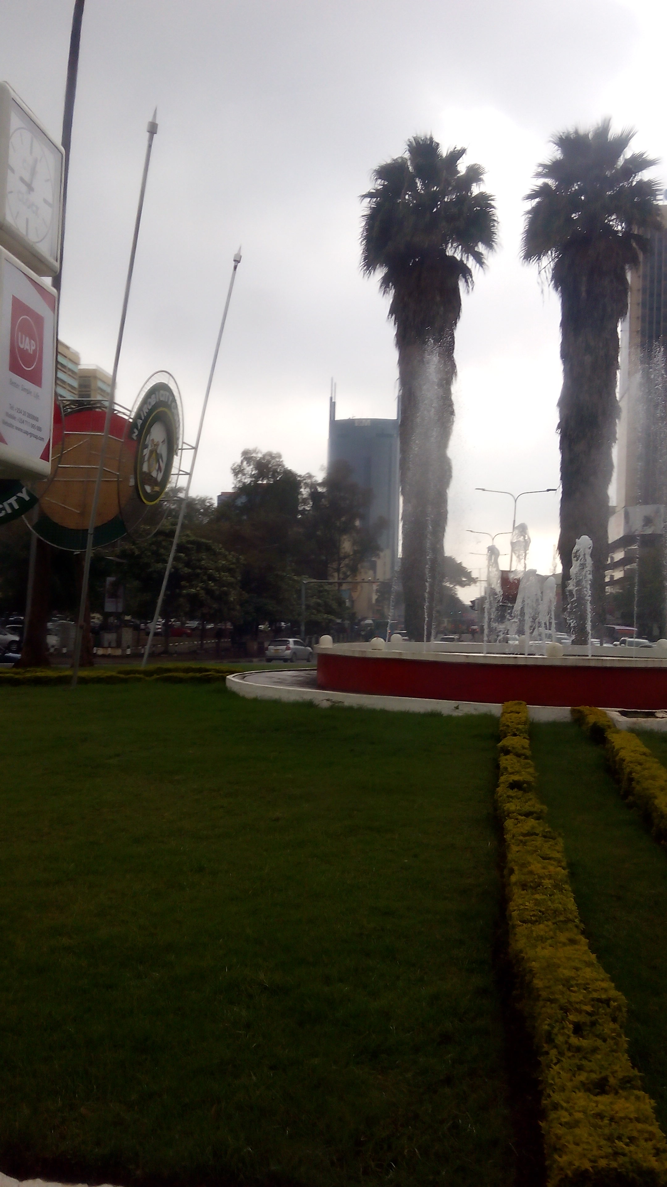 Kenyatta Avenue Roundabout - Nairobi