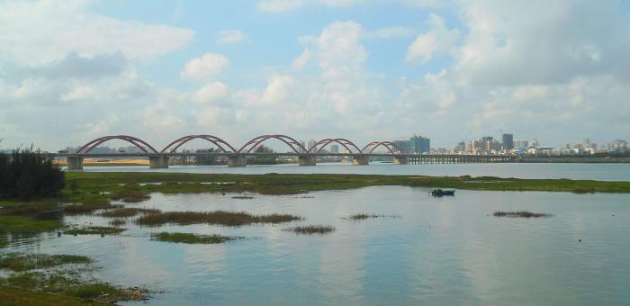 Qiongzhou Bridge