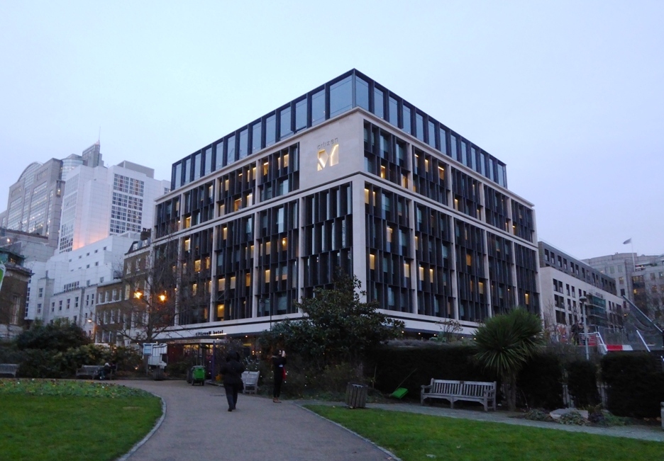 citizenM Tower of London Hotel - London