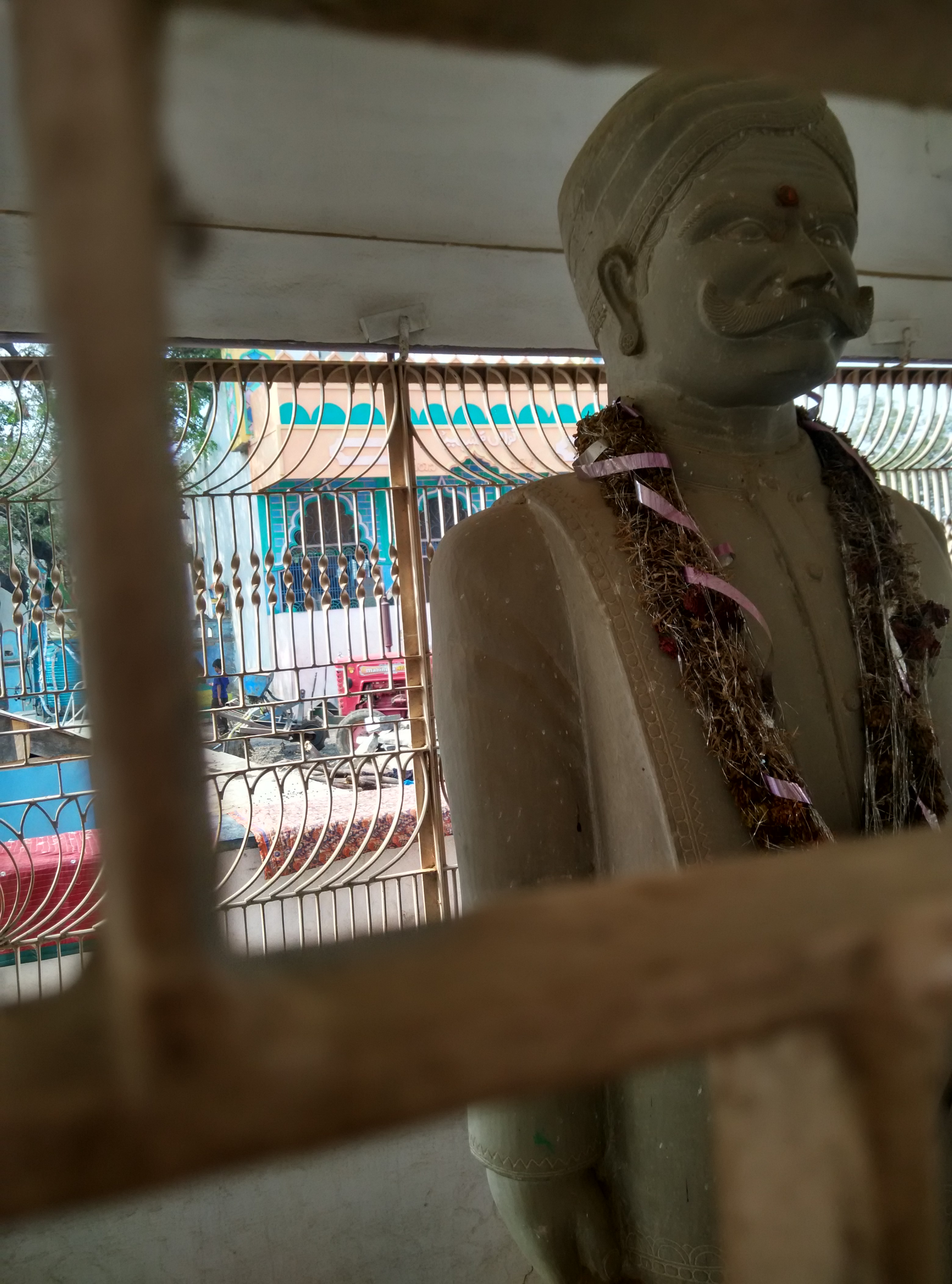 Uyyalawada Narasimha Reddy statue