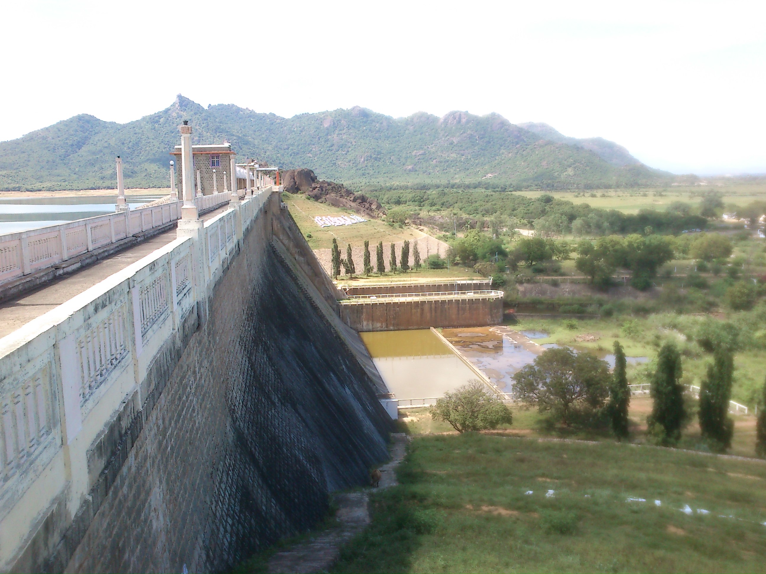 Manimuthar dam sluice