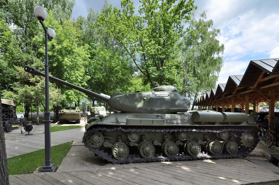 Soviet heavy tank IS-2