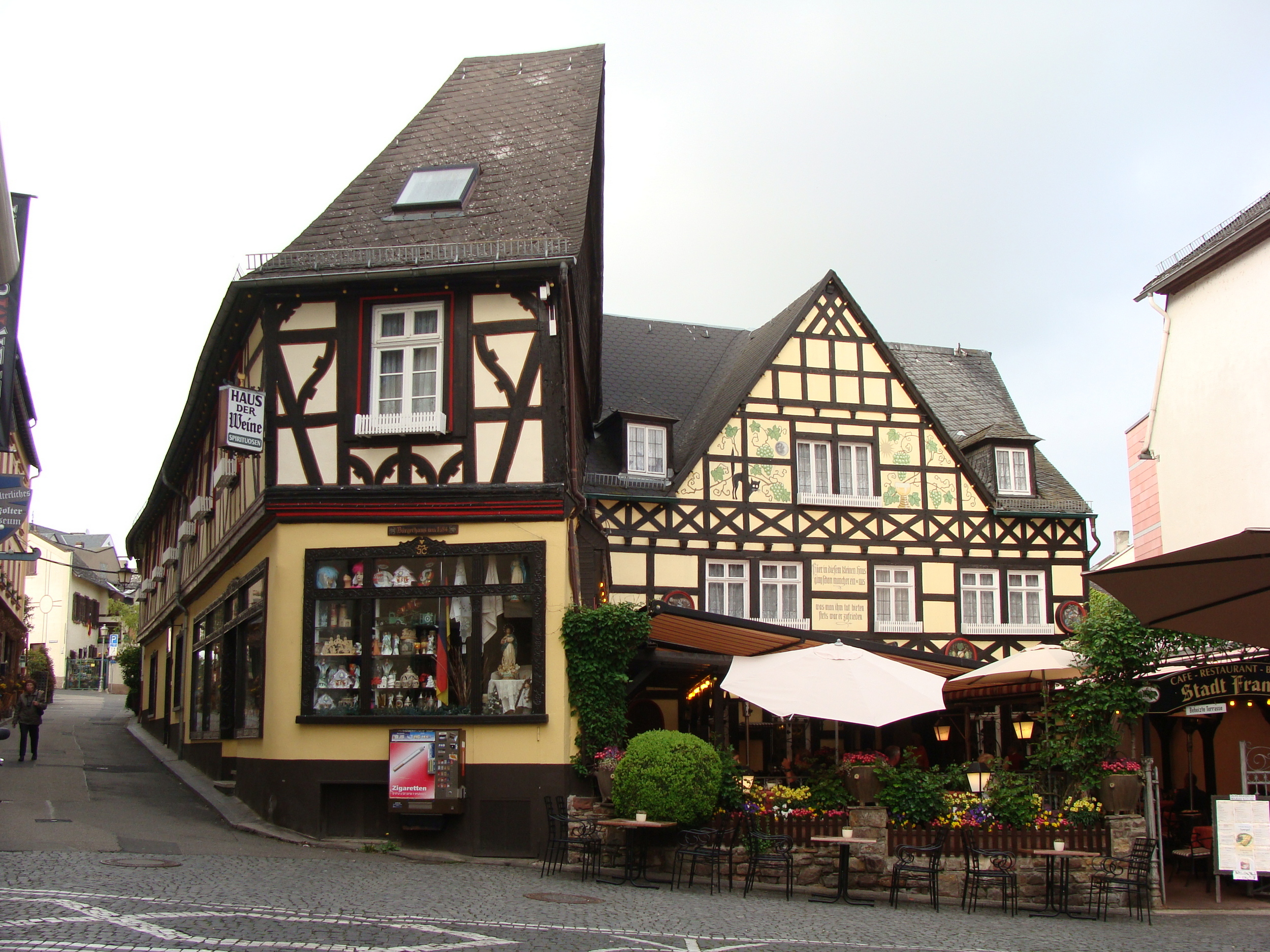 Rüdesheim am Rhein (English) | town, UNESCO World Heritage Site