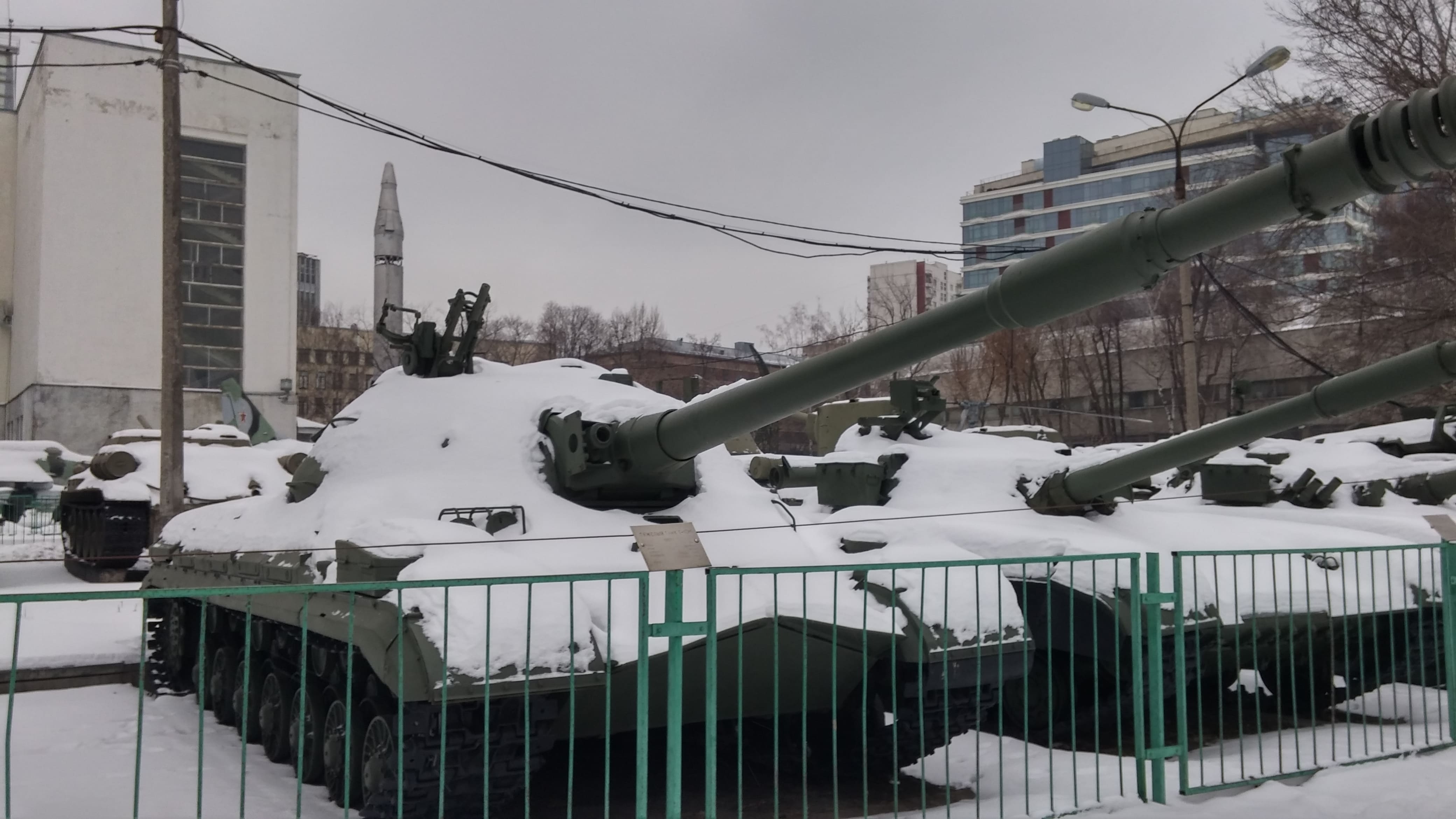 Soviet heavy tank T-10M - Moscow | tank on display