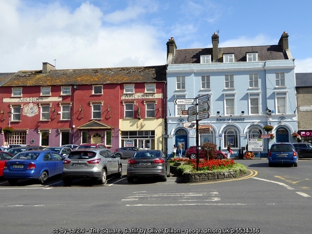The Square - Cahir (Cathair Dhún Iascaigh) | town square