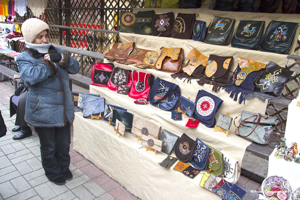 Vernissage - Yerevan | marketplace, fairground, flea market