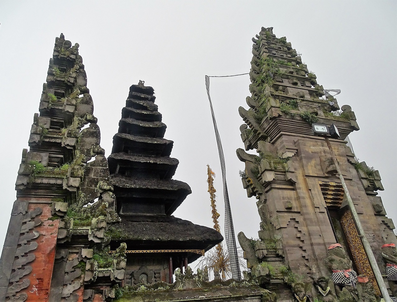 Utama mandala (jero)