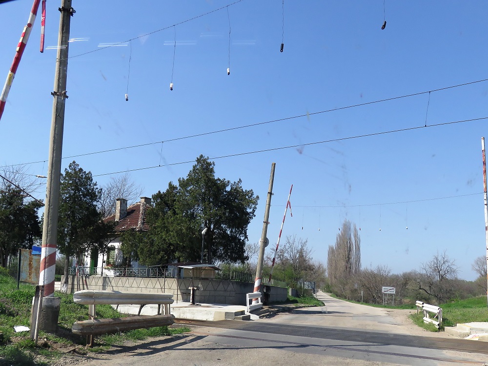 Level Crossing - Dabova Mahala
