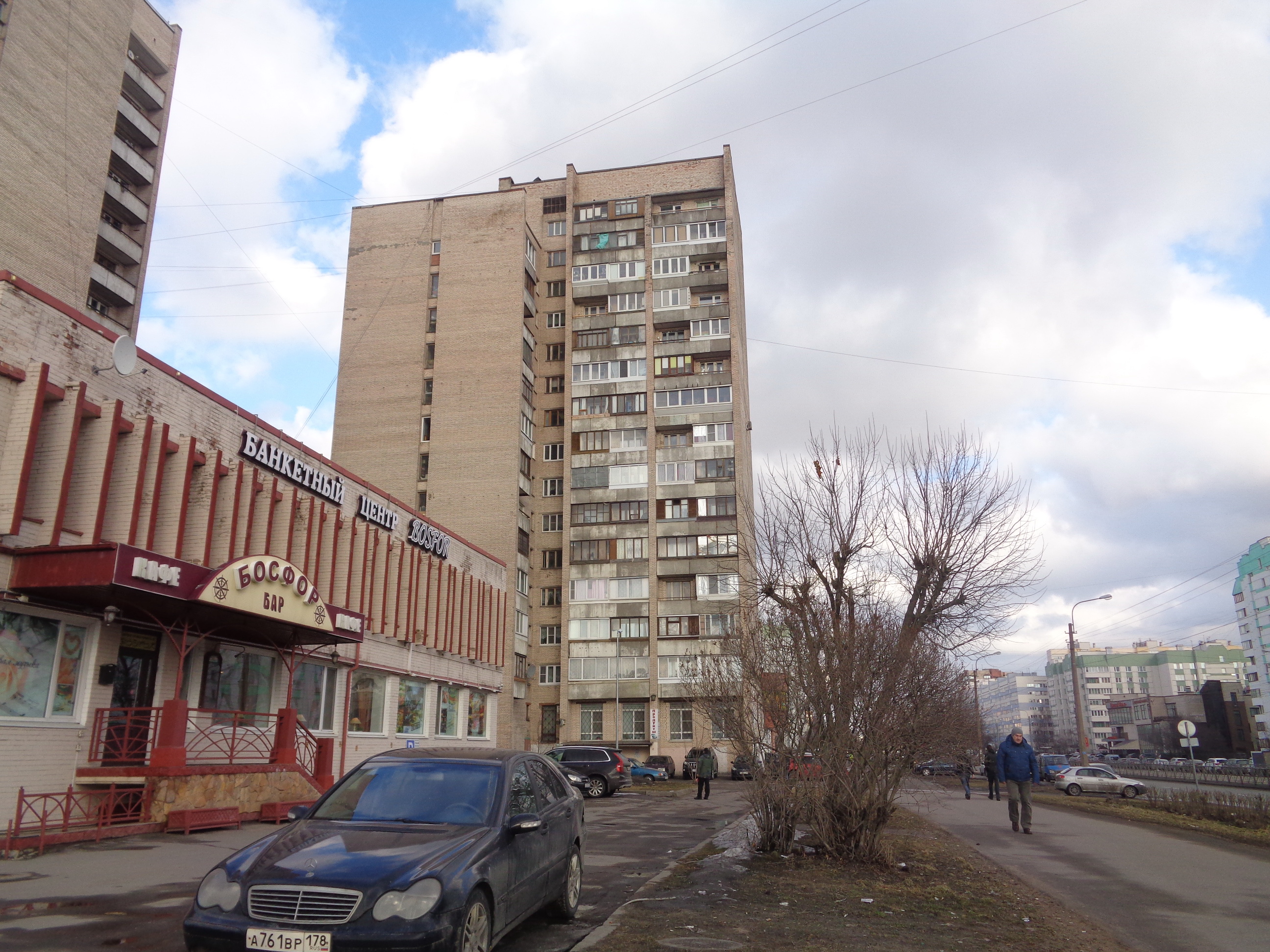 ulitsa Marshala Kazakova, 13 - Saint Petersburg