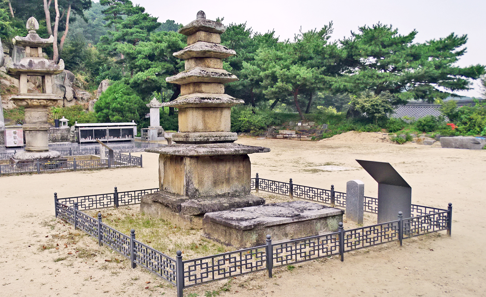 Gwanchoksa Five-Story Stone Pagoda - Nonsan