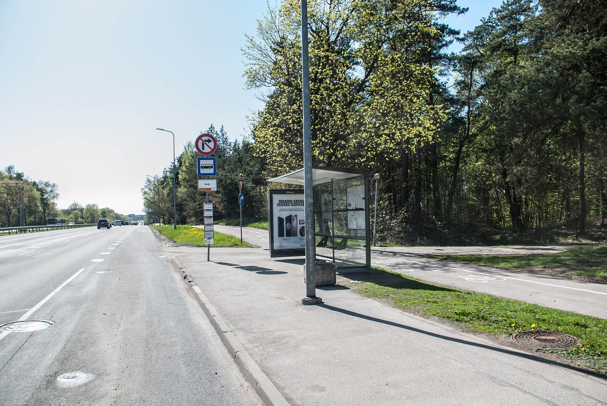 Bus stop Berģi - Riga