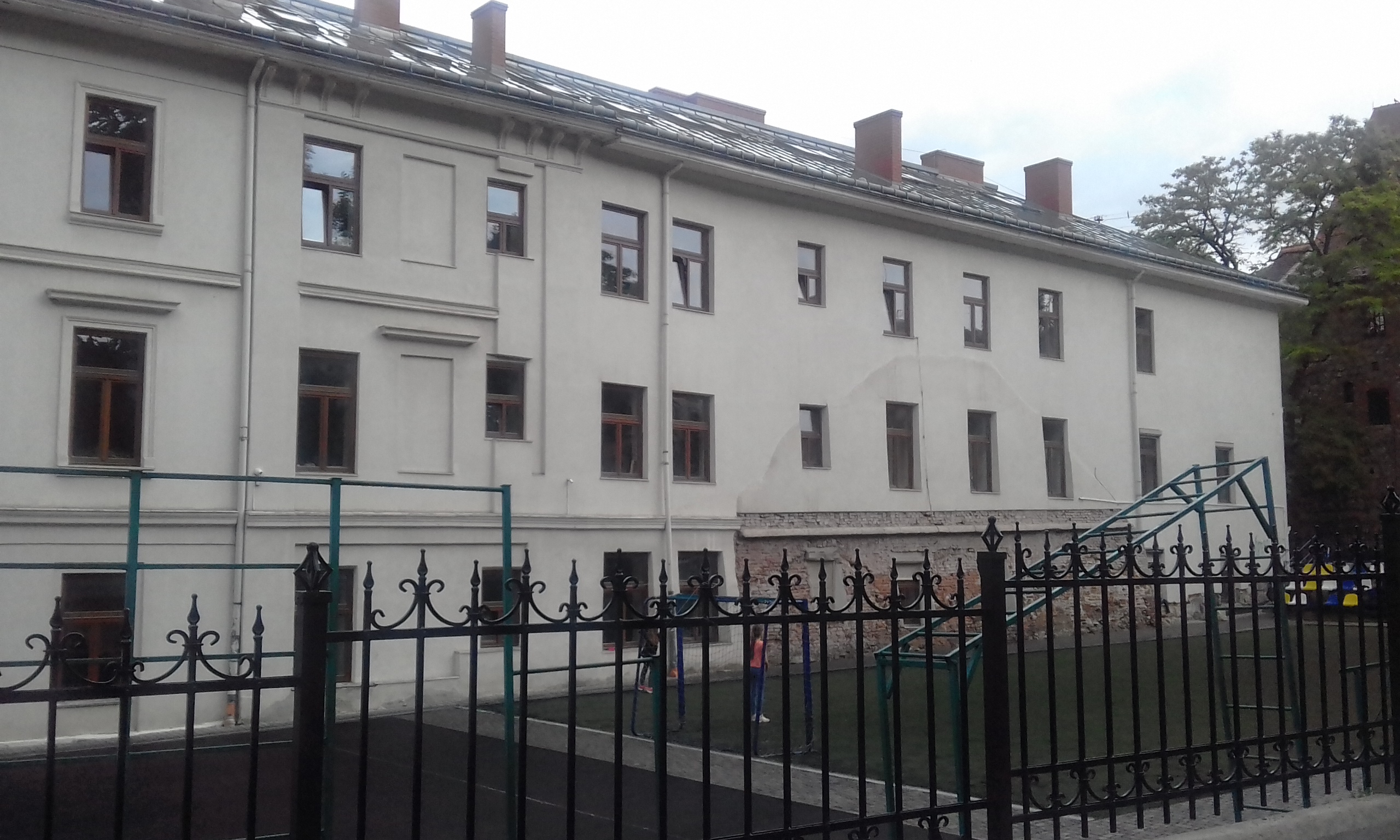 School no. 8 - Lviv