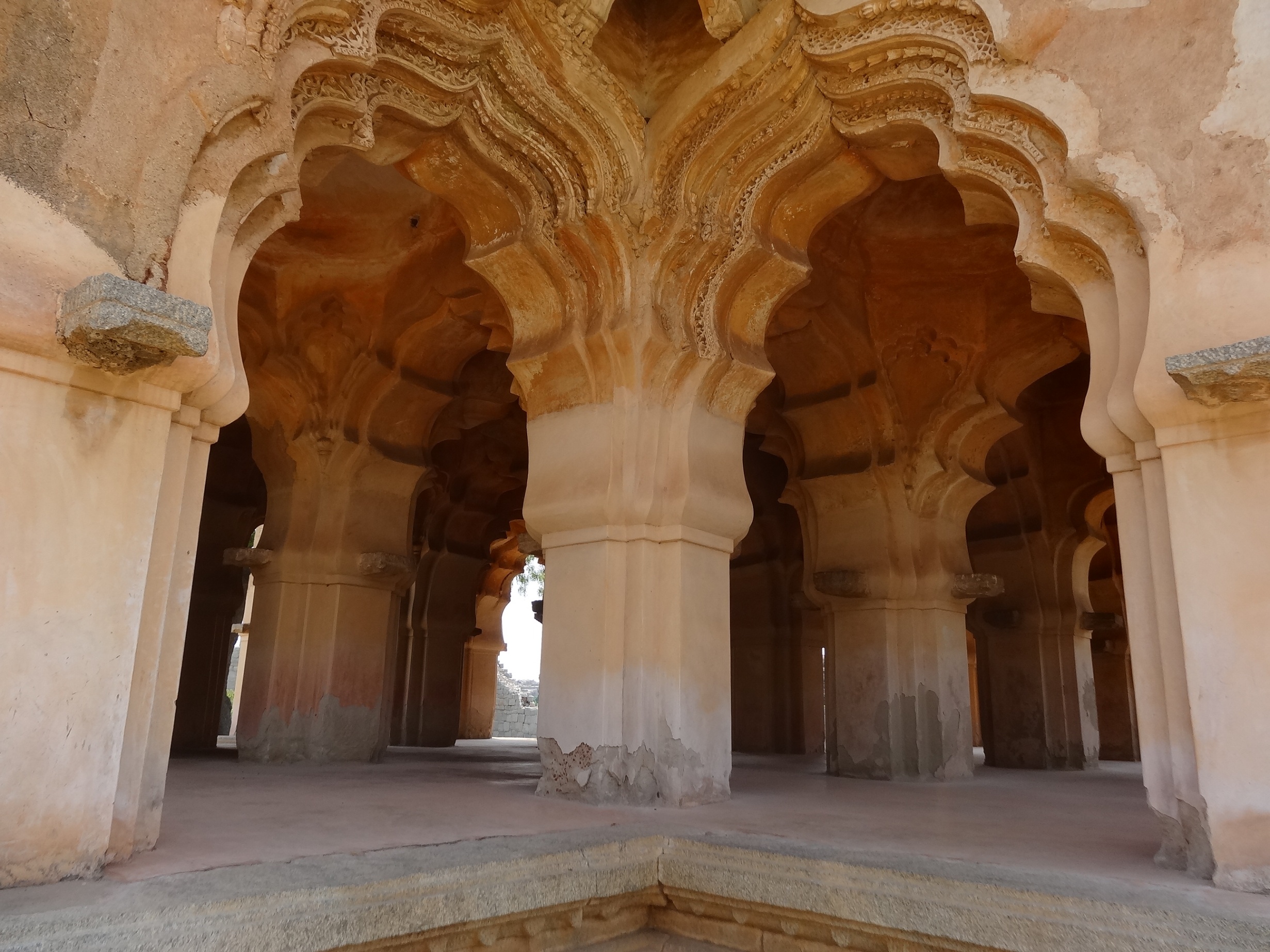 Lotus Mahal - - Hampi