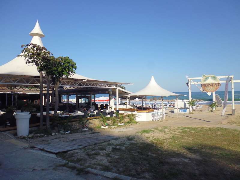 Beach Club "Nomad"