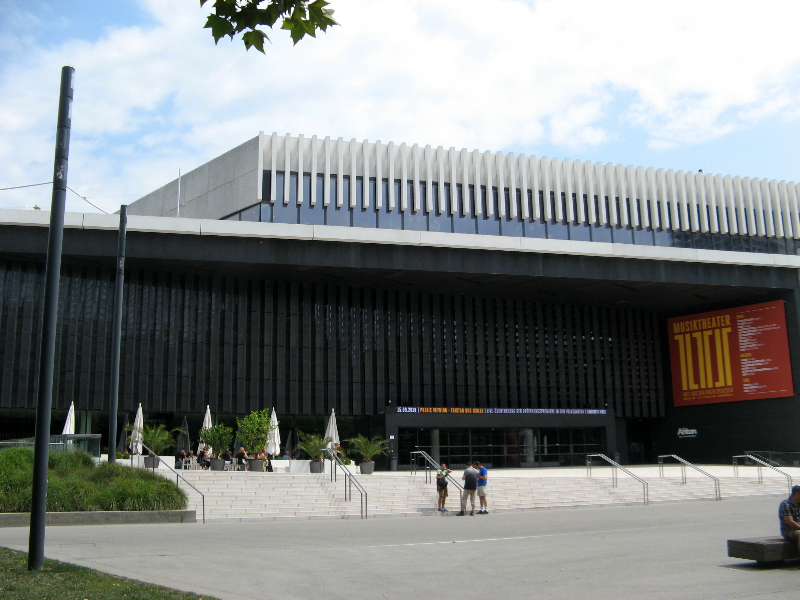 Linz opera house - Linz