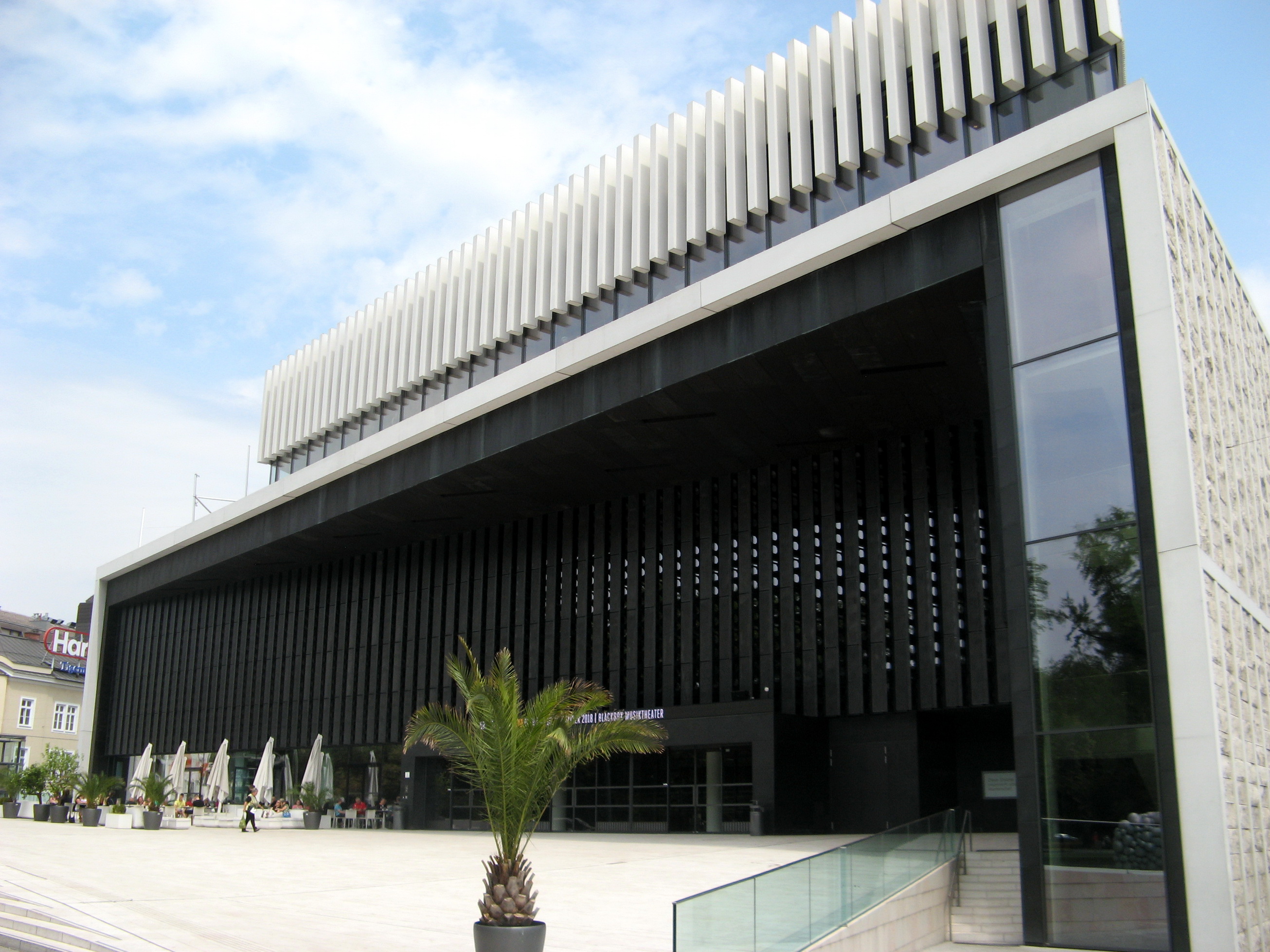 Linz opera house - Linz