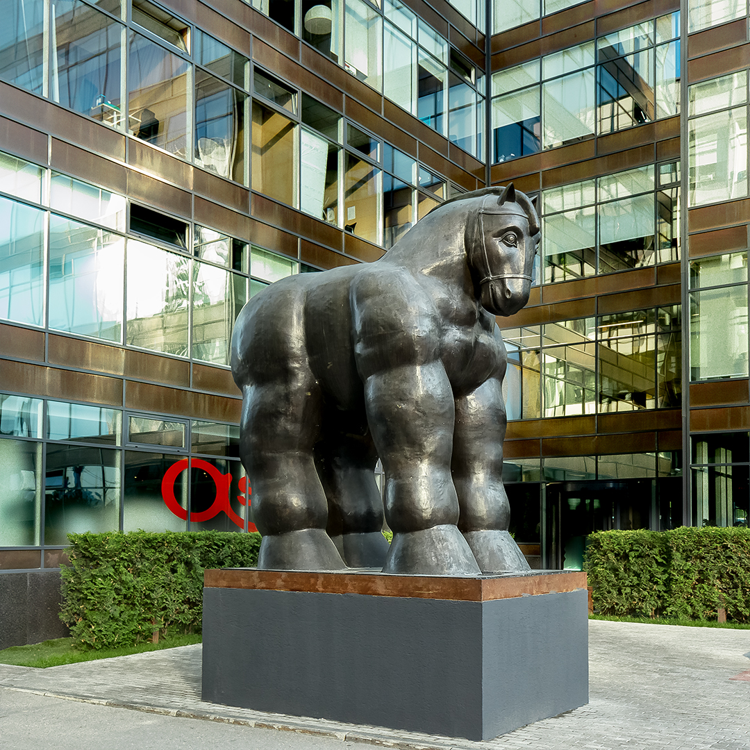 Copy of sculpture of Fernando Botero "Steed" - Moscow