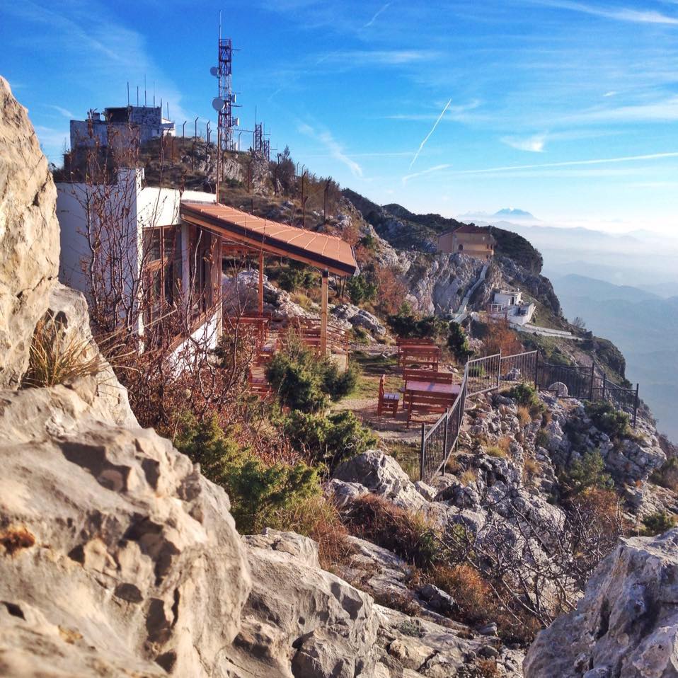 Bar Restorant "Buza e Malit"