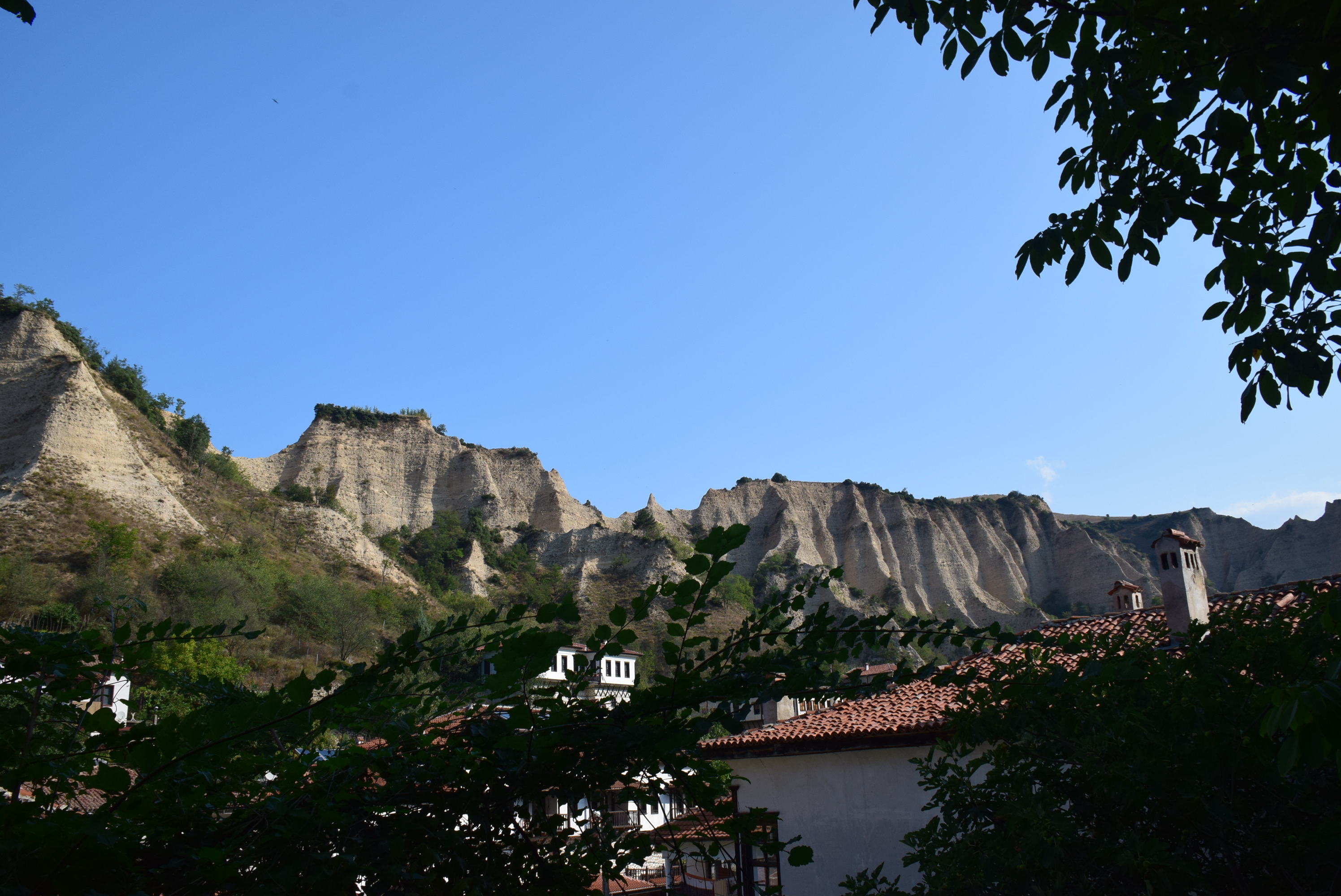 Pyramides naturelles de Melnik | Rochers, Parc naturel, lieu ...